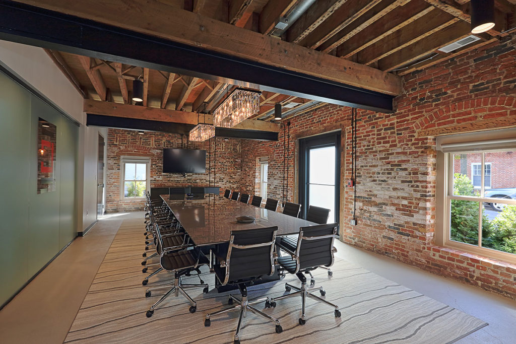 From Historic to Chic-Boutique: The Clare Locke offices in Old Town ...